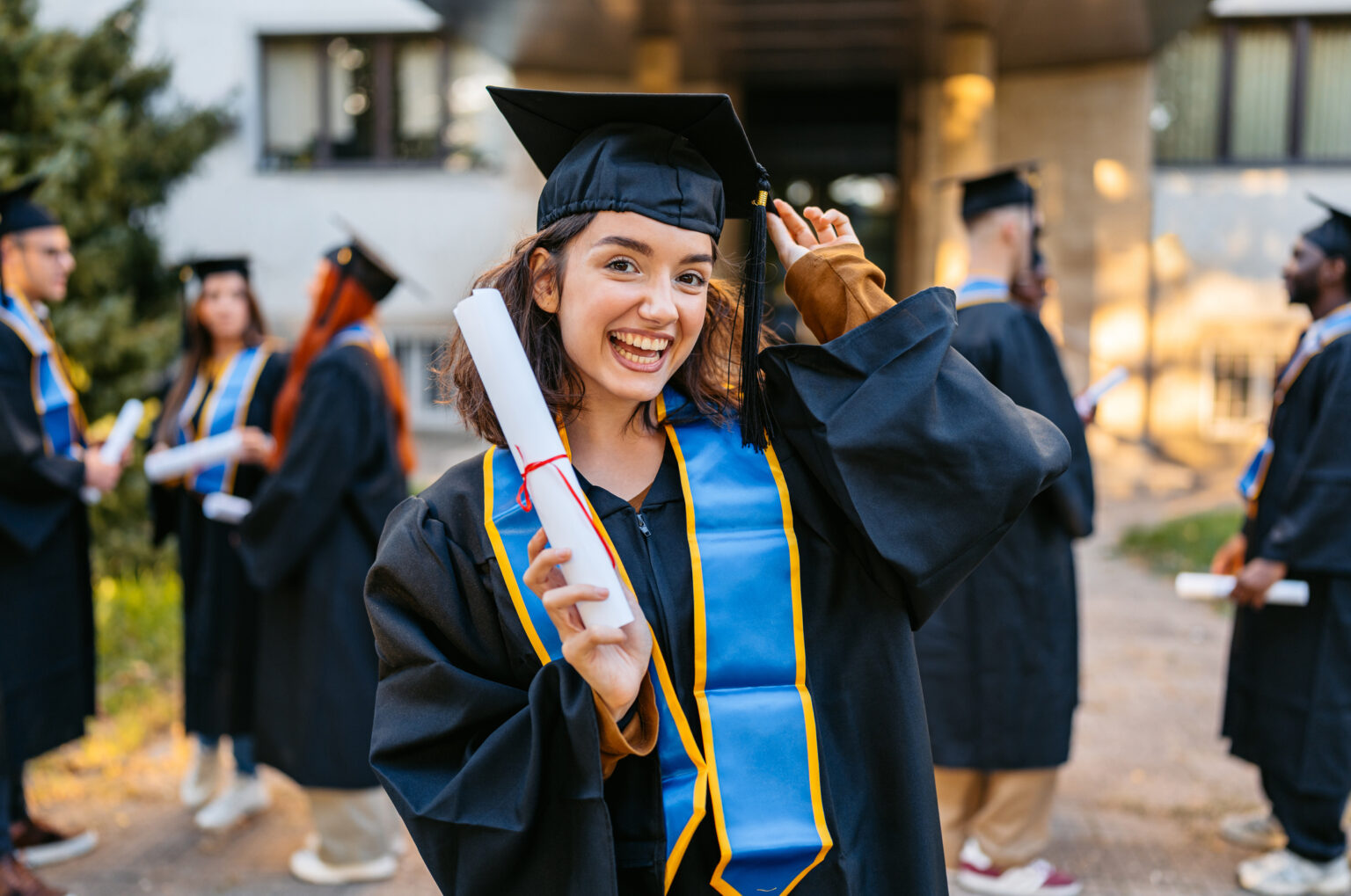 2026 Guide to Finding and Winning Scholarships - Ascent Funding